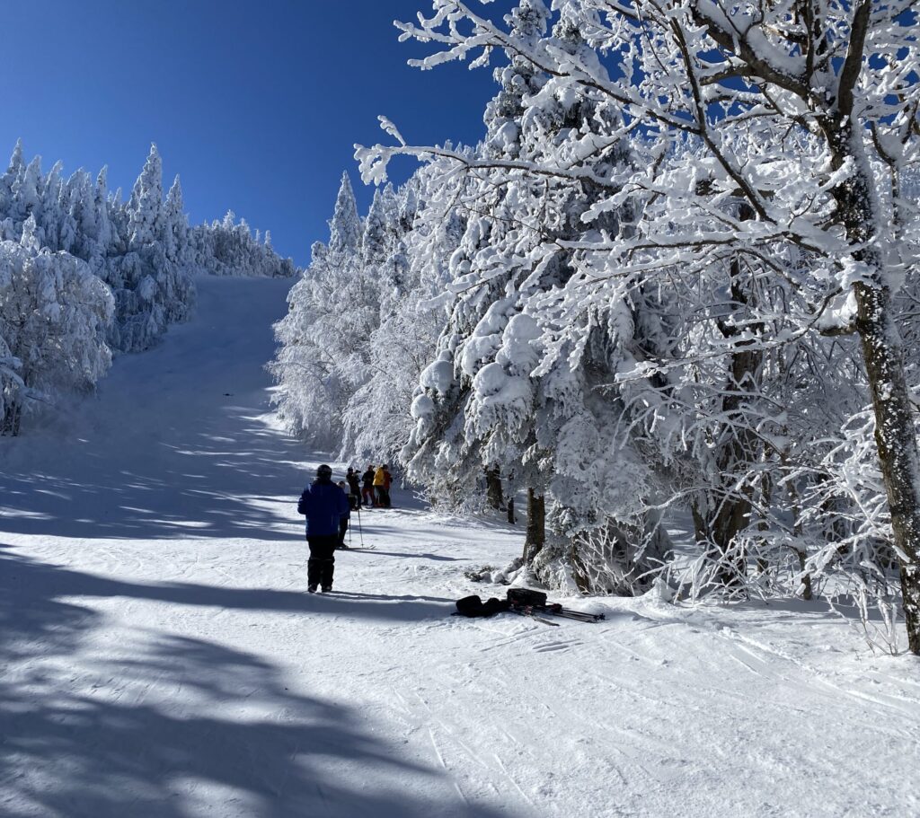 Mont SUTTON - Station de Ski au Québec dans les Cantons-de-l'Est –Ski ...